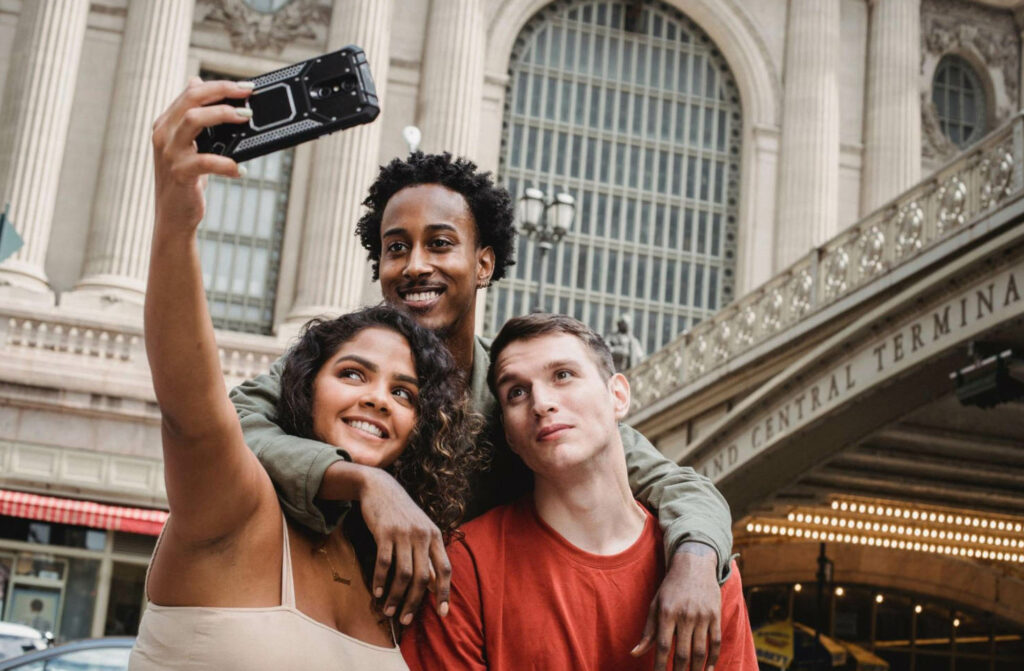 Photofeeler University Course #1: Our Top Photo Tips - Profiled